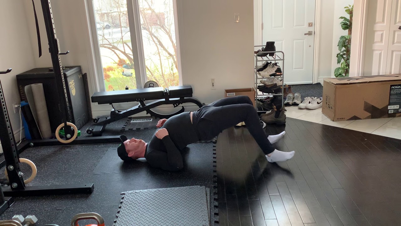 floor hamstring curl - YouTube