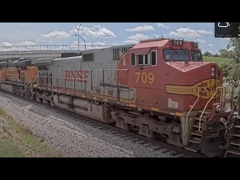 BNSF Warbonnet Santa Fe # 709 GE C44-9W M-SHDA Train May 19 2021 - YouTube