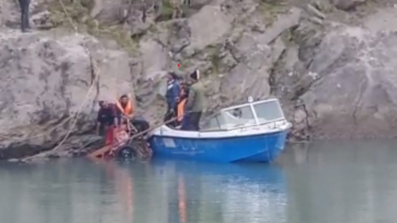 Doda Accident: Car Retrieved, Bodies Still Not Traced - YouTube