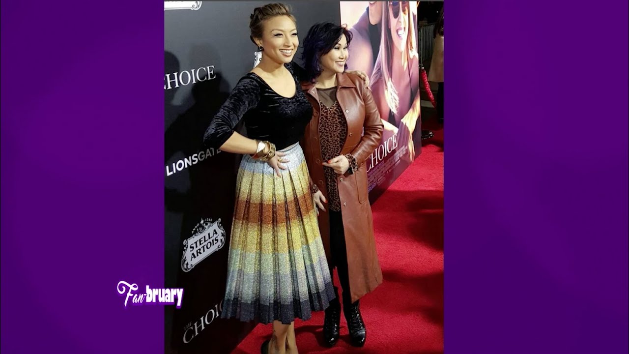 Mama Mai’s First Red Carpet - YouTube