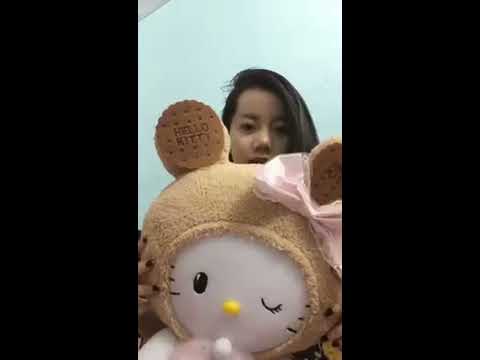 Gái xinh show hàng 2017