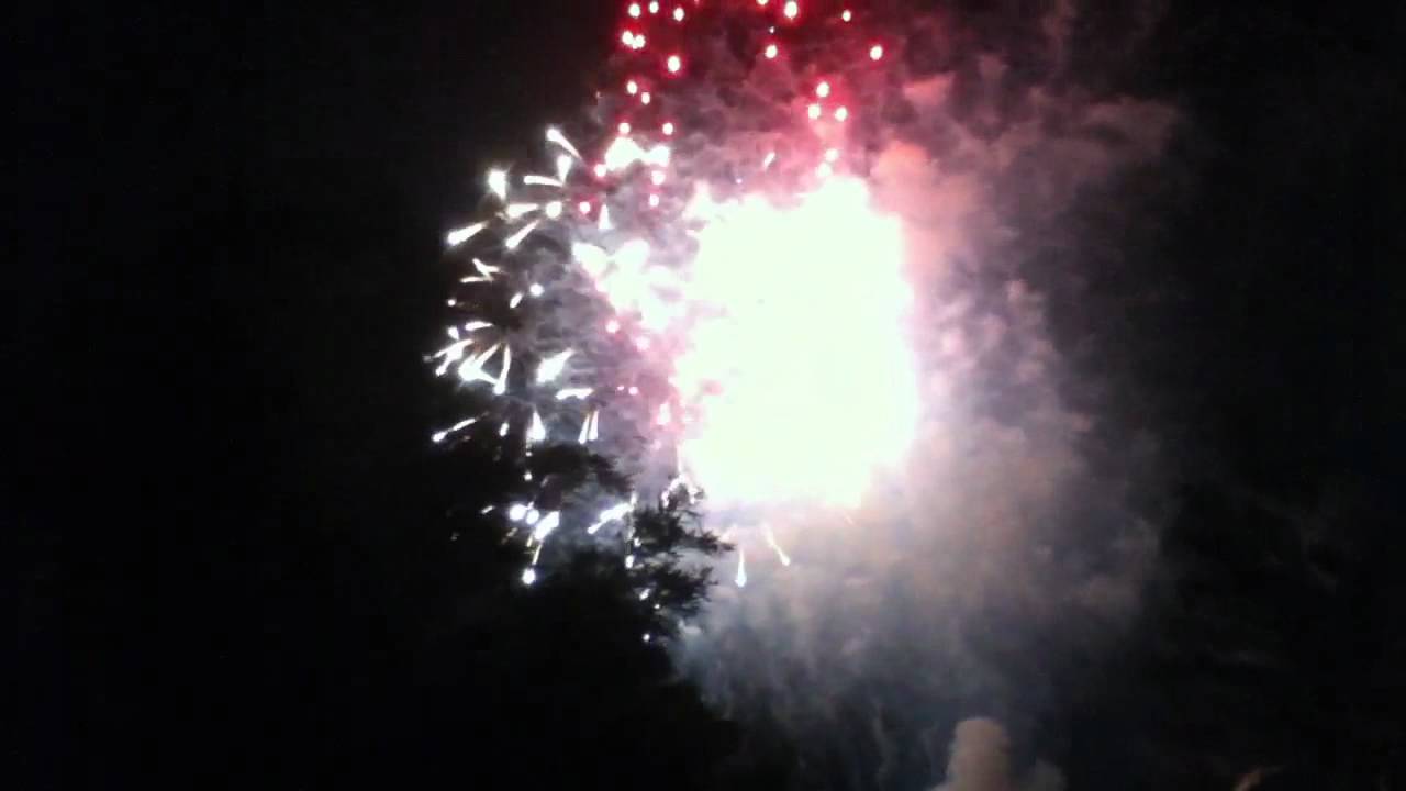 Mount Dora Fireworks Show 2012 - YouTube