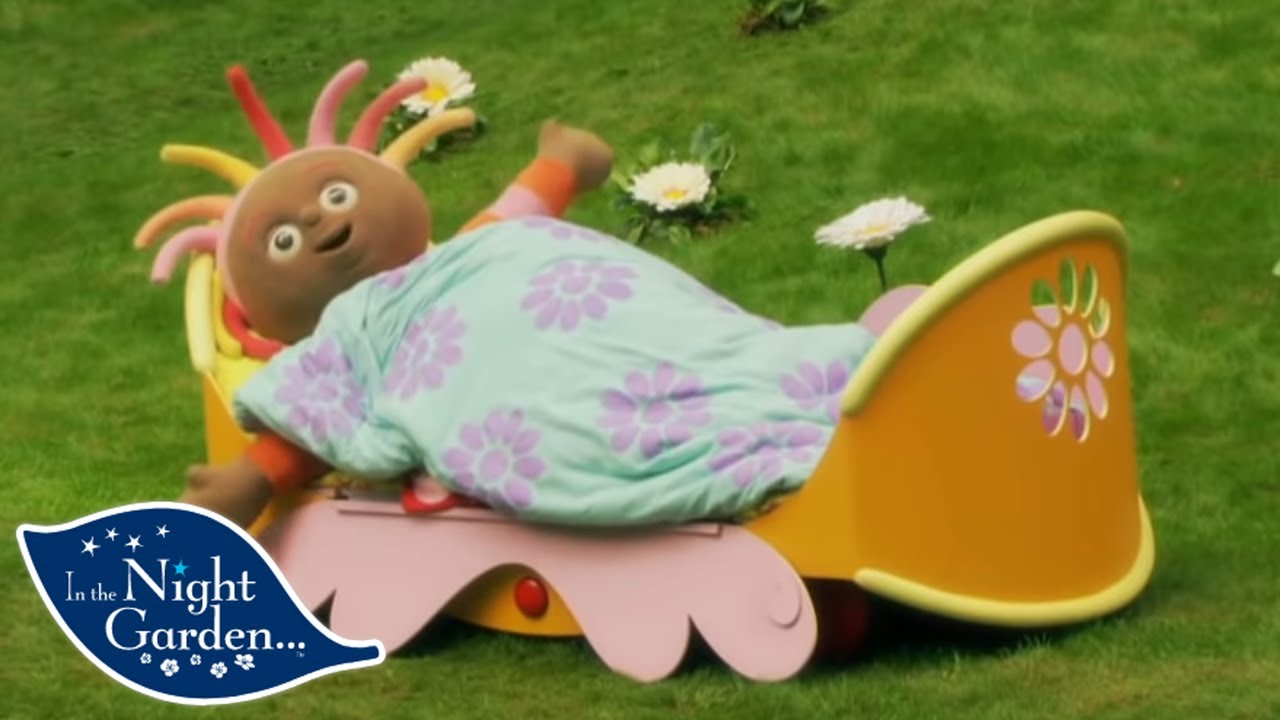Safe and Snug with Upsy Daisy - Bedtime for kids - YouTube