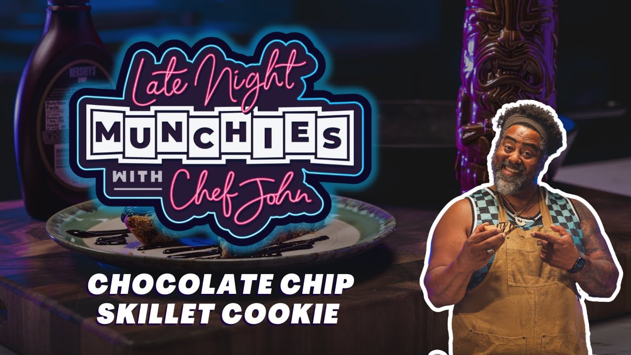 Late Night Munchies - Chocolate Chip Skillet Cookie - YouTube