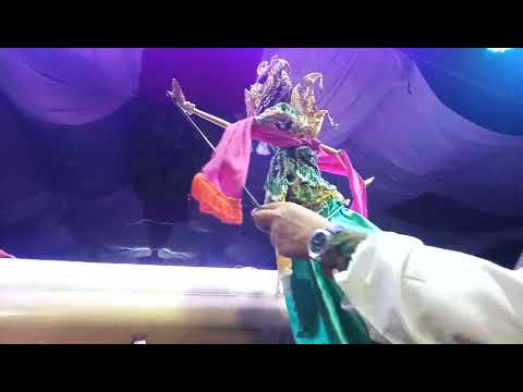 Ibing satria wayang golek ki dalang wawan dede amung.    kendang by (abah edih)