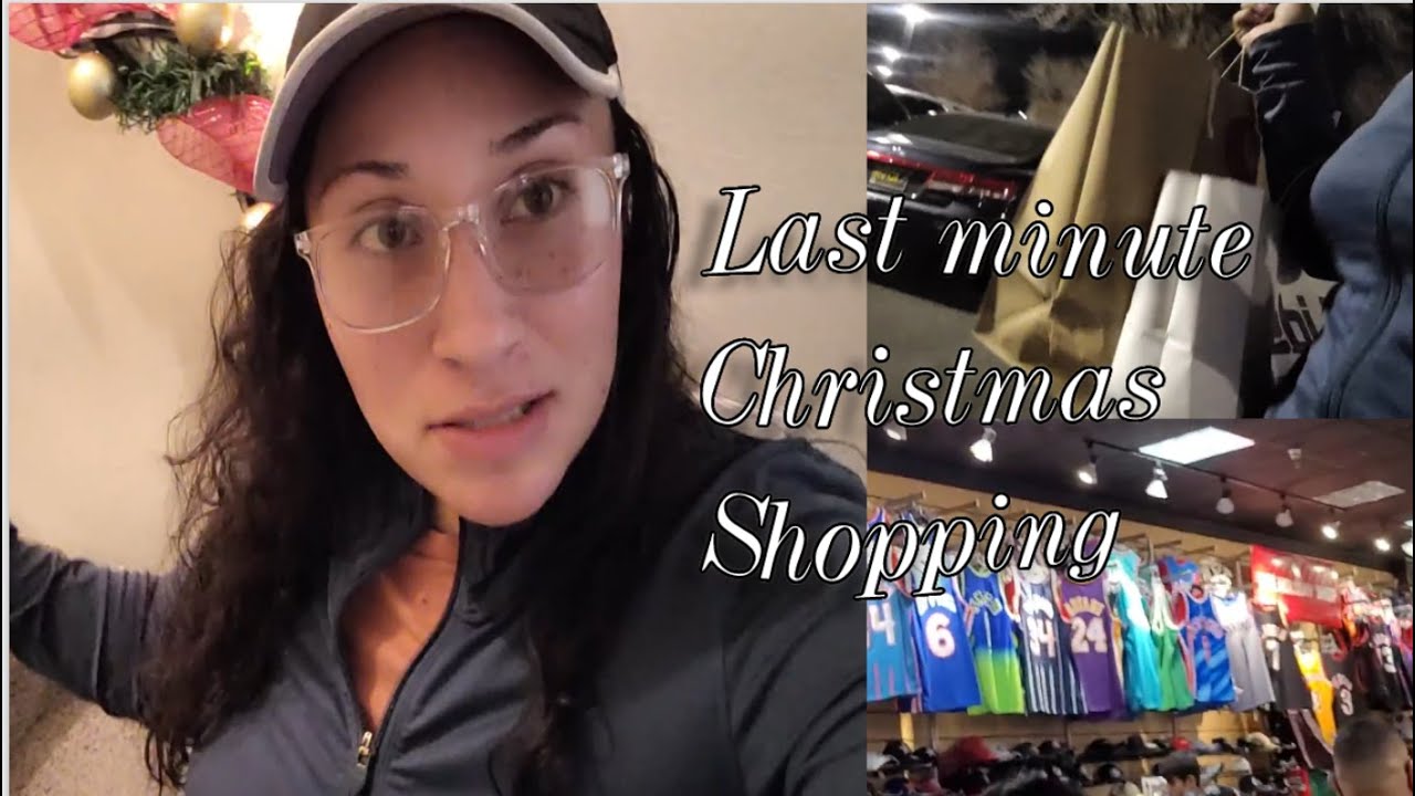 HECTIC LAST MINUTE CHRISTMAS SHOPPING AT THE MALL - YouTube