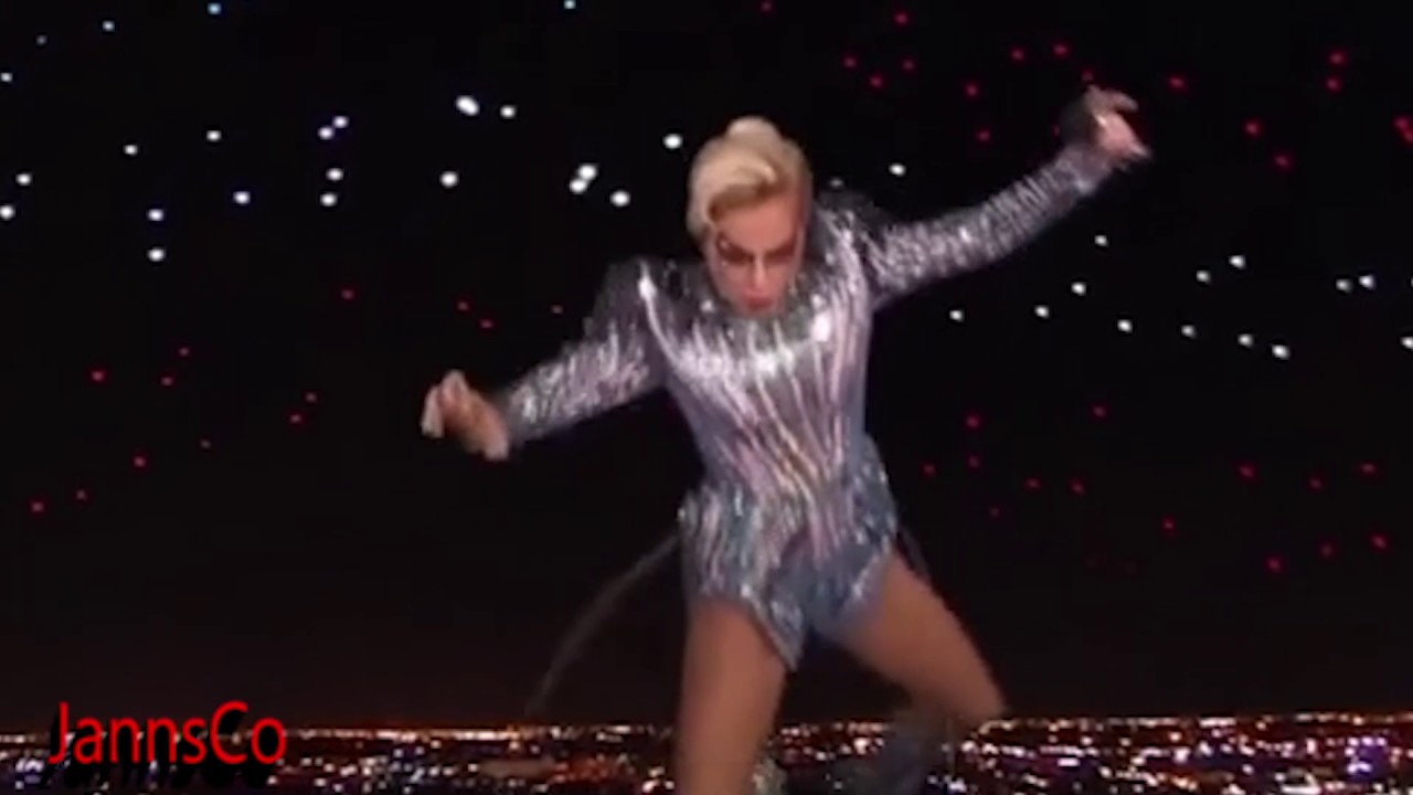 LADY GAGA FALLS - YouTube