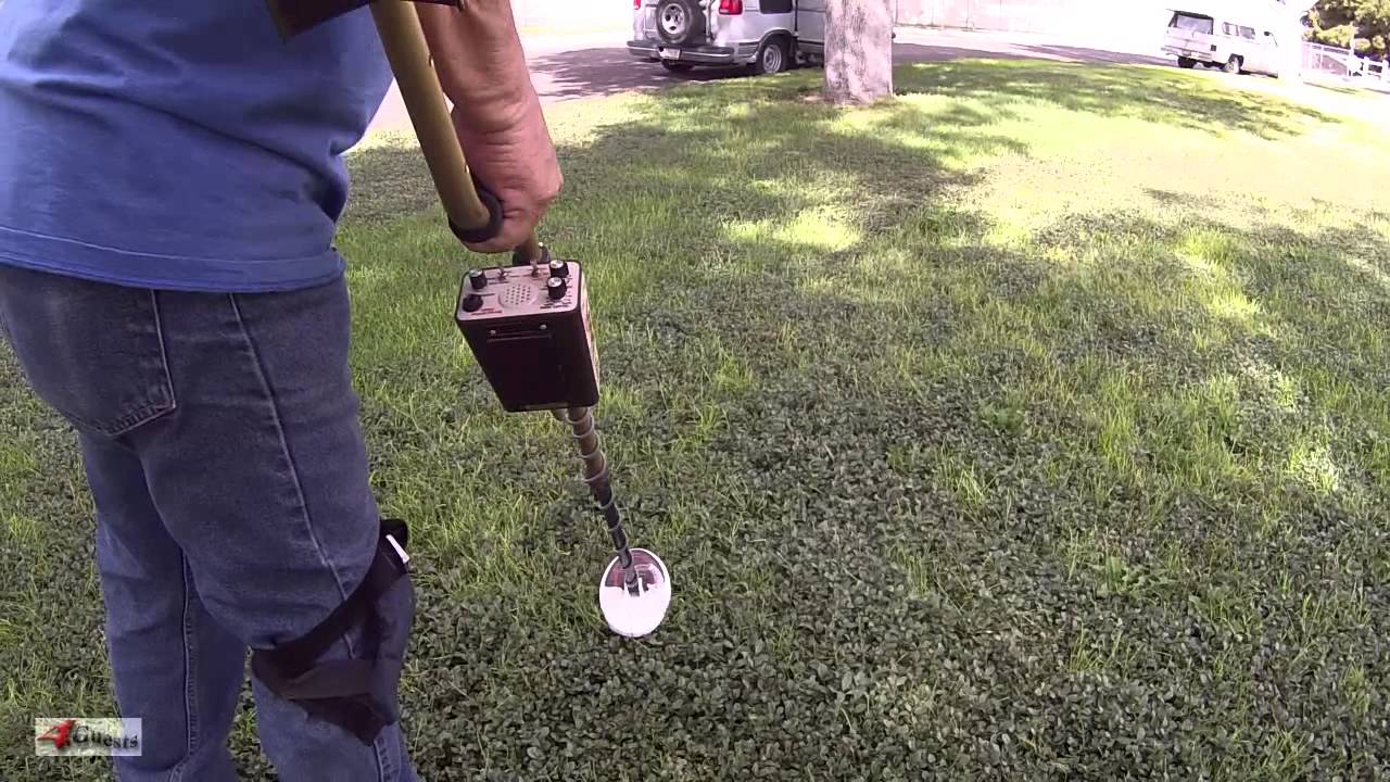 Tesoro Lobo Super Traq Metal Detector in the Park - YouTube