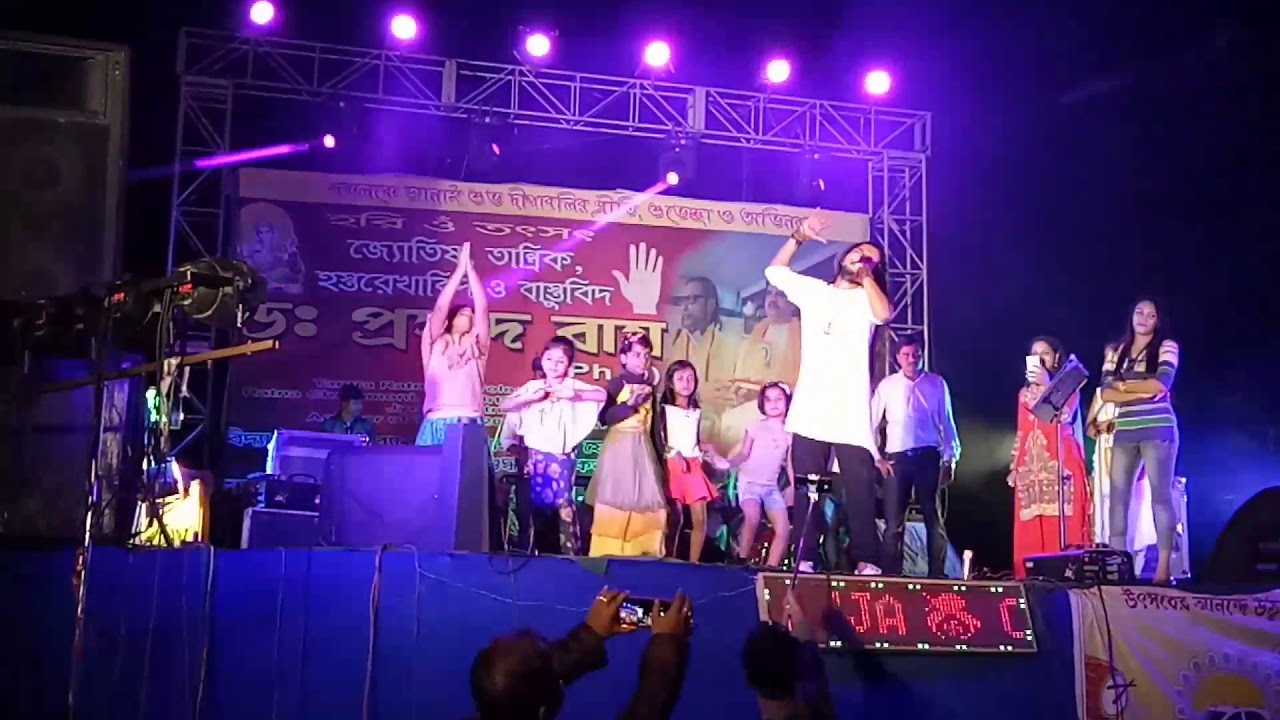 BBD CLUB 2017 SNIGDHAJIT PERFORMANCE - YouTube