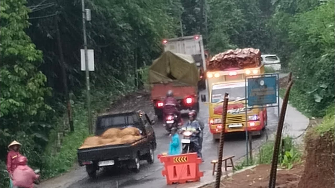 @MY VLOG AFTERNOON AT THE GOLDEN T-junction of CENTRAL JAVA TOURISM OBJECTS - YouTube