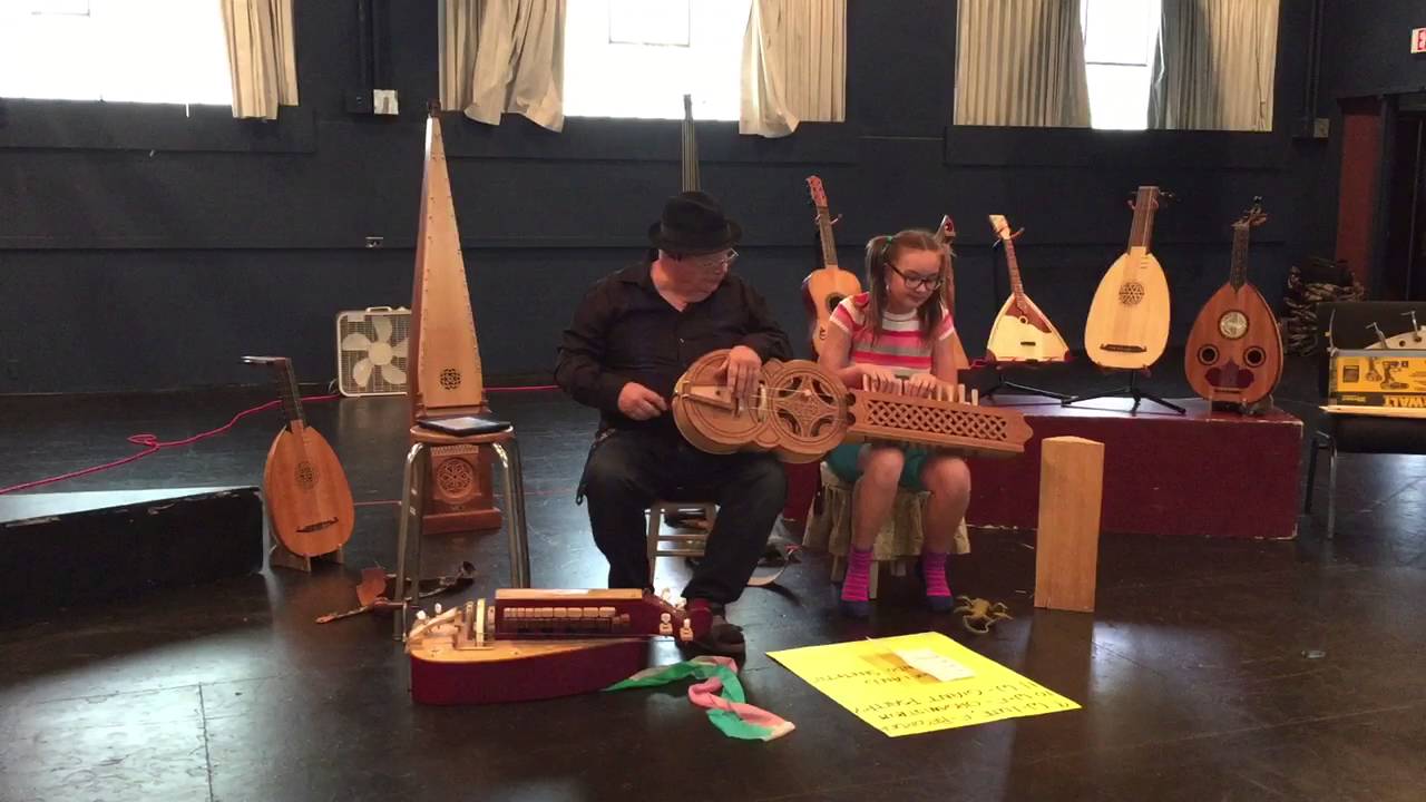 Organistrum - Song in Middle French - YouTube