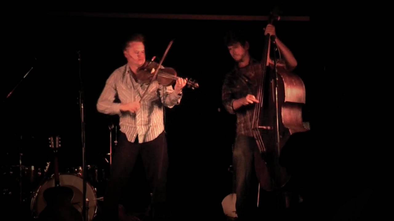 Fiddle Music ~ Oliver Swain & Jeremy Penner - YouTube