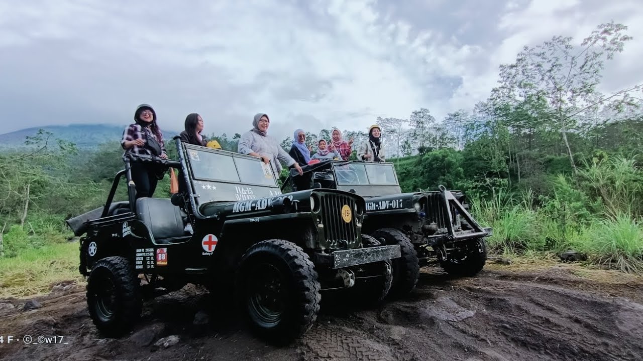 Lava tour merapi track bunker kaliadem , batu alien ,museum mini sisa ...