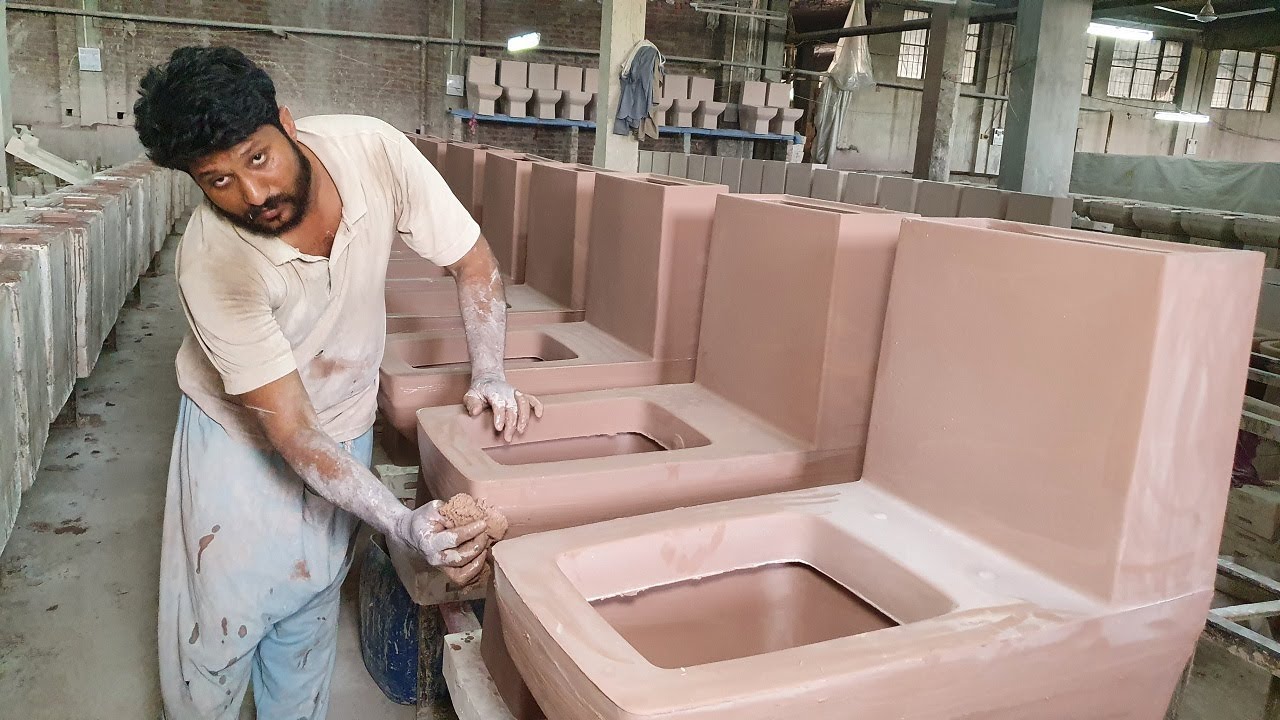 Interesting Process of Making English Toilet Seat | Ceramic Commodes ...