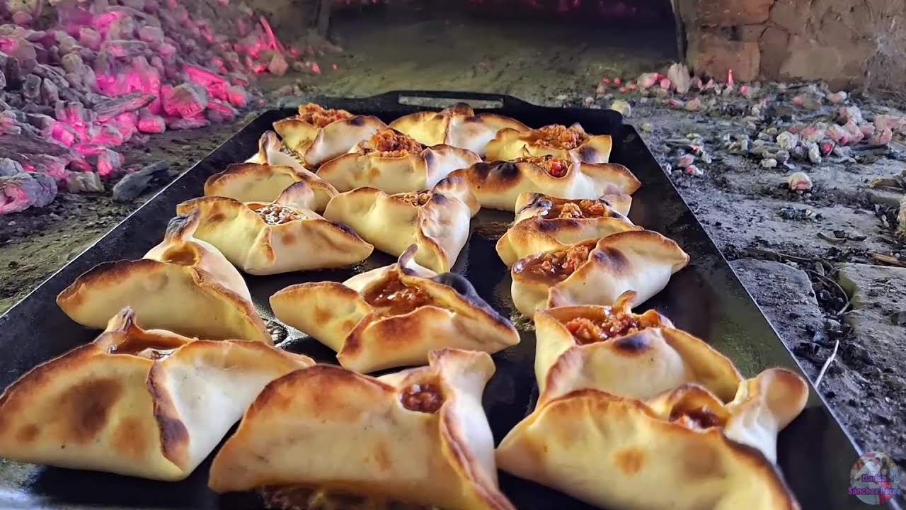 Receta De Sfija O Empanadas Árabes Estilo Tucumán - YouTube