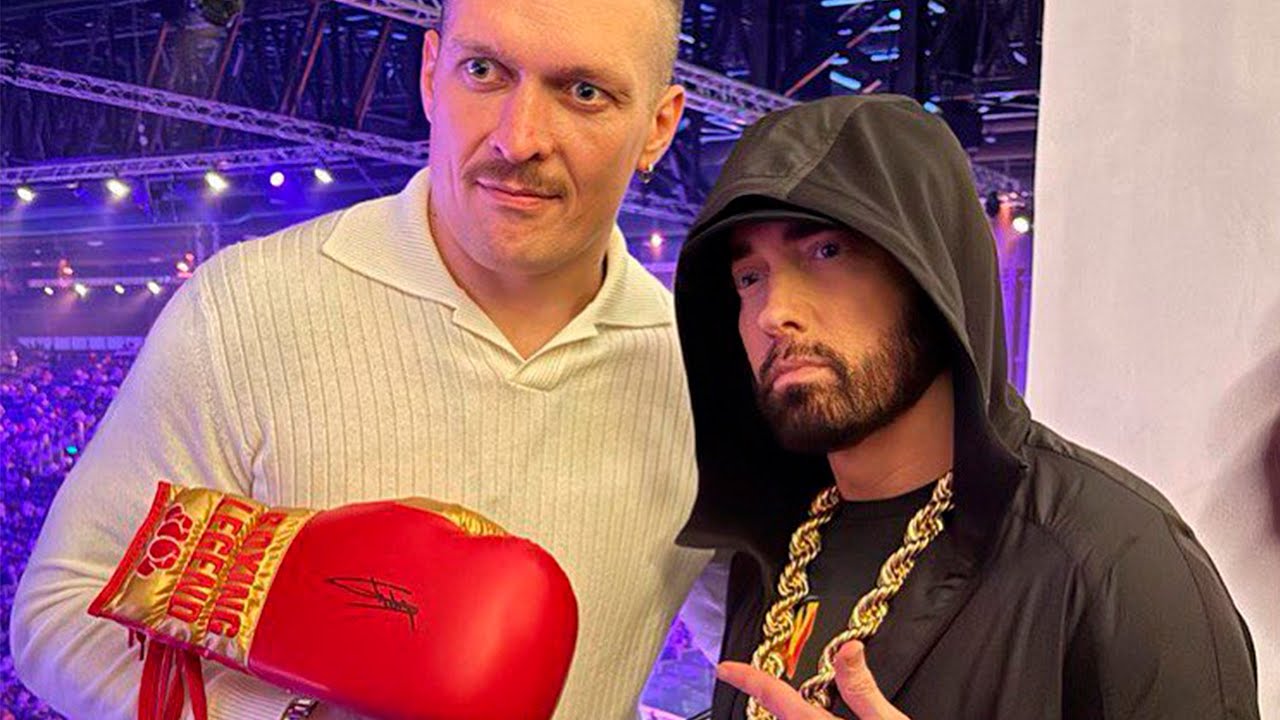 Eminem Signs a Boxing Glove for Usyk @ Saudi Arabia (October 28, 2023 ...