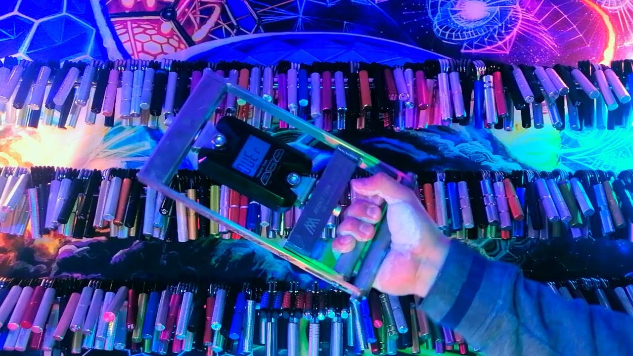 Overloading the 魔腕 MA100 Hand Dynamometer by Monster Arm Equipment ...