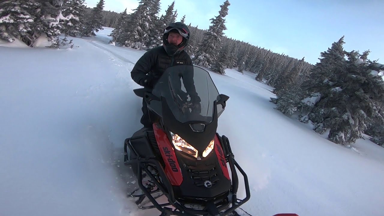 2020 Ski-Doo Expedition Se 900 A.C.E Turbo Slow motion - YouTube