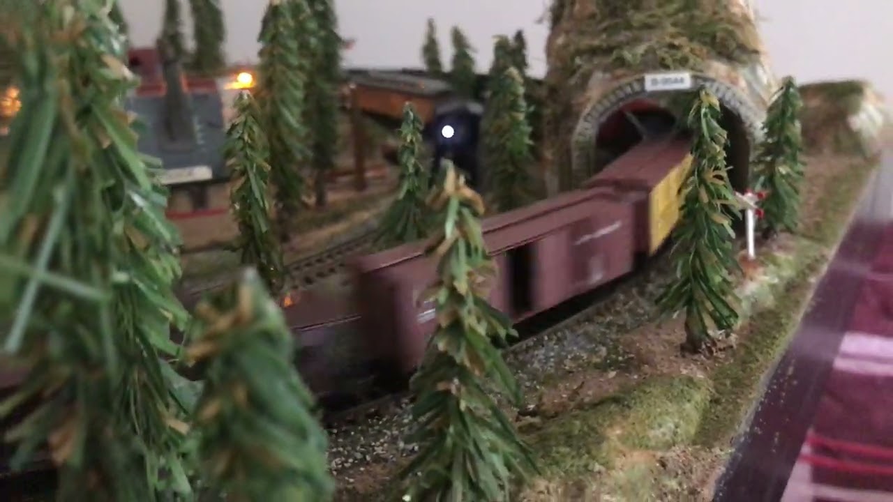 Layout N scale 2-8-0 Consolidation/ 2-8-2 Mikado Steam Locomotives ...
