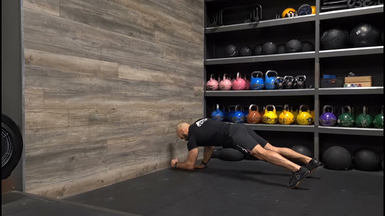 Plank wall walk up complex - YouTube