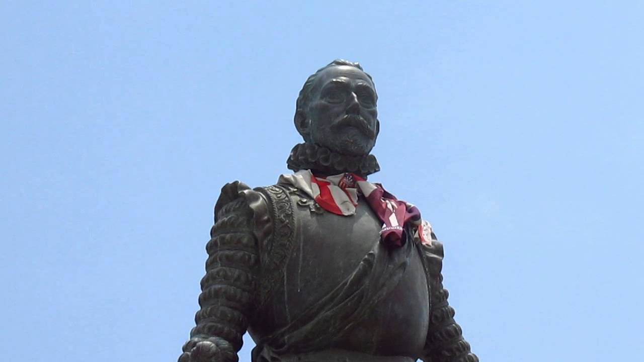 Ofensa a Monumento Rodrigo de Bastidas - YouTube