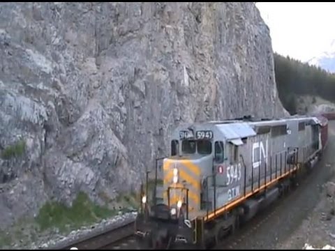 CN Train Spotting: RARE!!! GTW 5943 & 5952 Leading CN 481 Herzog Train At Jasper AB 1/6 5/25/12 ...