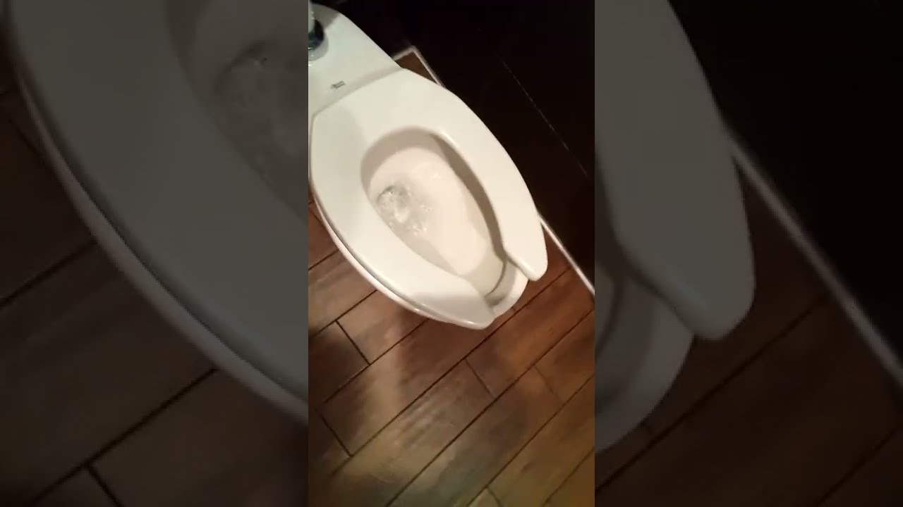 Bathroom Tour: IHOP Restroom with American Standard fixtures. - YouTube