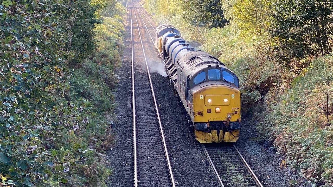 RHTT Week 3 (37419 and 37425) and 170457 at Crimple Valley - YouTube