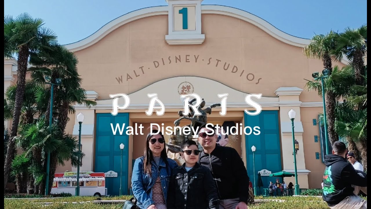 Enjoying the day at WALT DISNEY STUDIOS | Disney Stars on Full Parade ...
