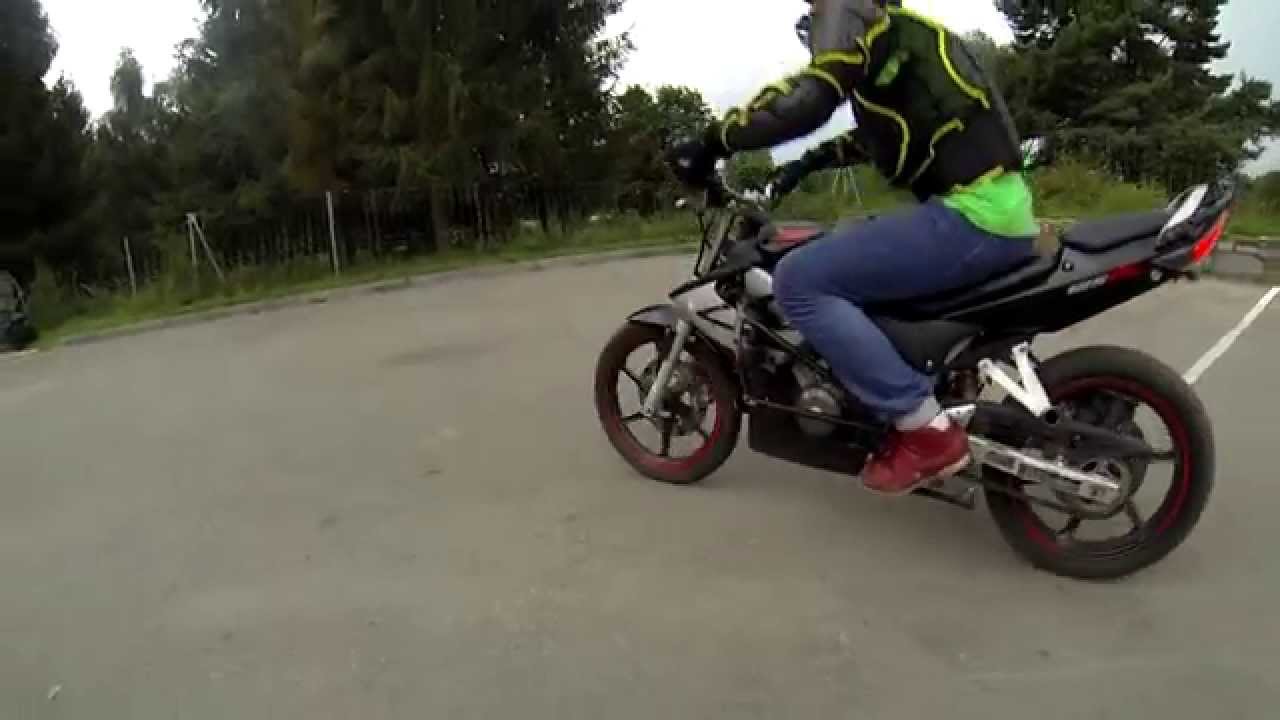 Stunt meet: Yamaha Aerox - Honda Cbr ( have fun ) - YouTube