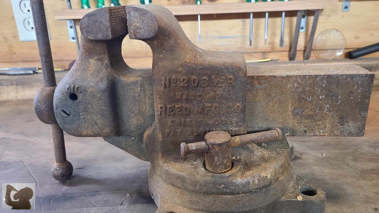 Vise Restoration Reed 203 1/2 R - YouTube