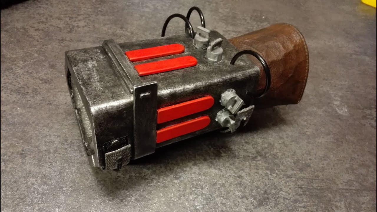 Scarecrow Cosplay Gauntlet Arkham Knight Style , part 2 of the injector ...
