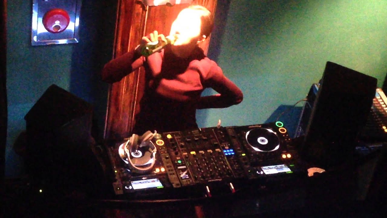 DJ Rani doyle lounge deephouse mixing - YouTube
