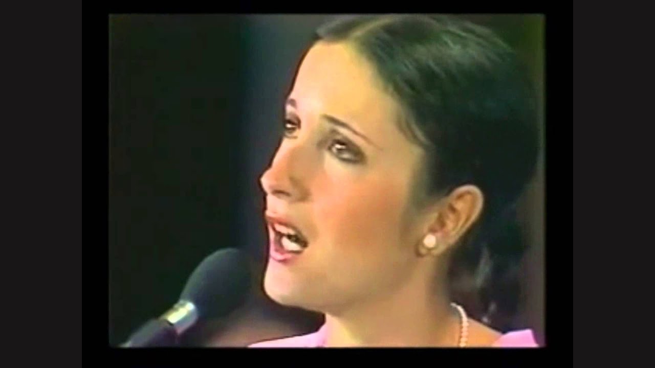 Νυχτωδία (Σαπφώ) - Κρίστη Στασινοπούλου - YouTube