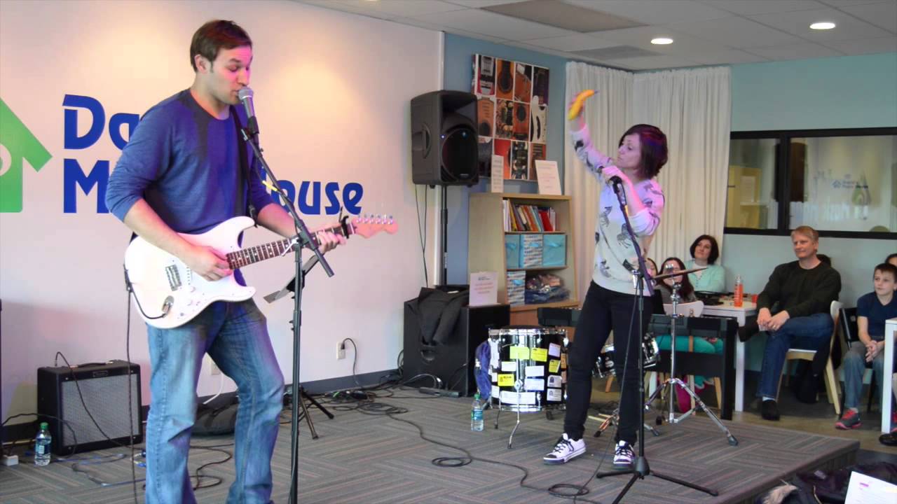 Josh & Gab, Student Showcase @ David's Music House - YouTube