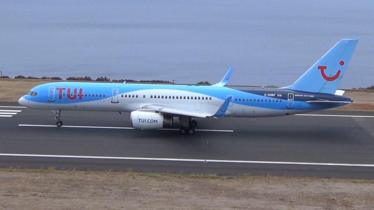 TUI B757-2G5(WL) | Takeoff Madeira Airport | G-OOBP - YouTube