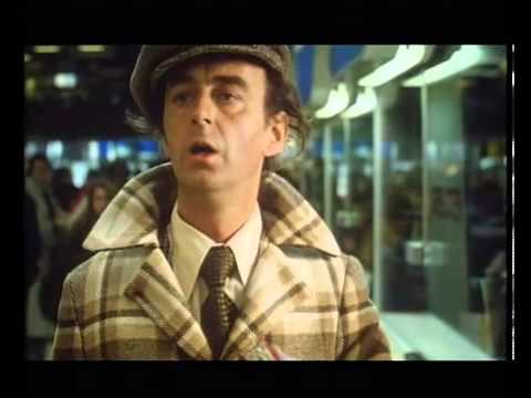 Het Zakmes (1992) - fragment - YouTube