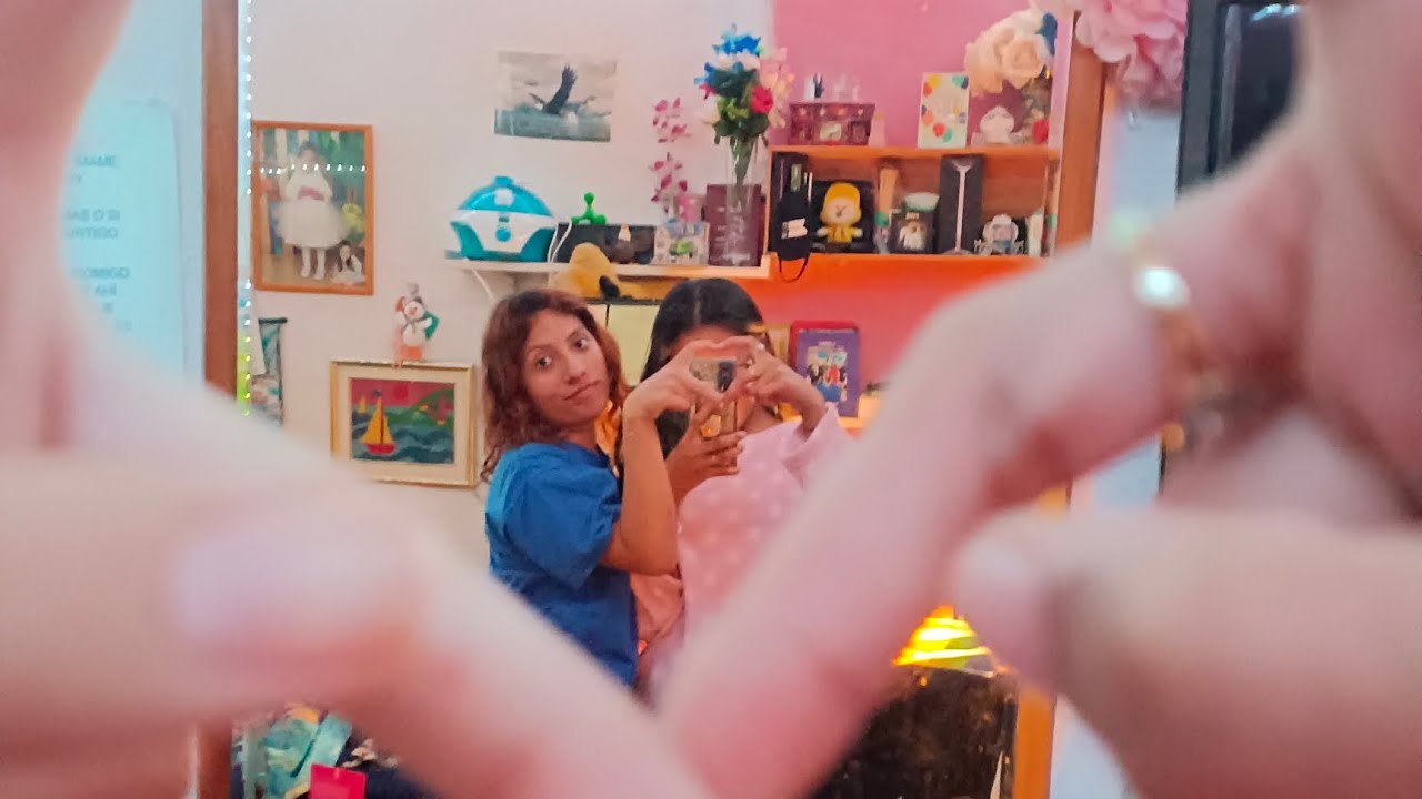 Storytime y unboxing ft. Sara Valverde - YouTube