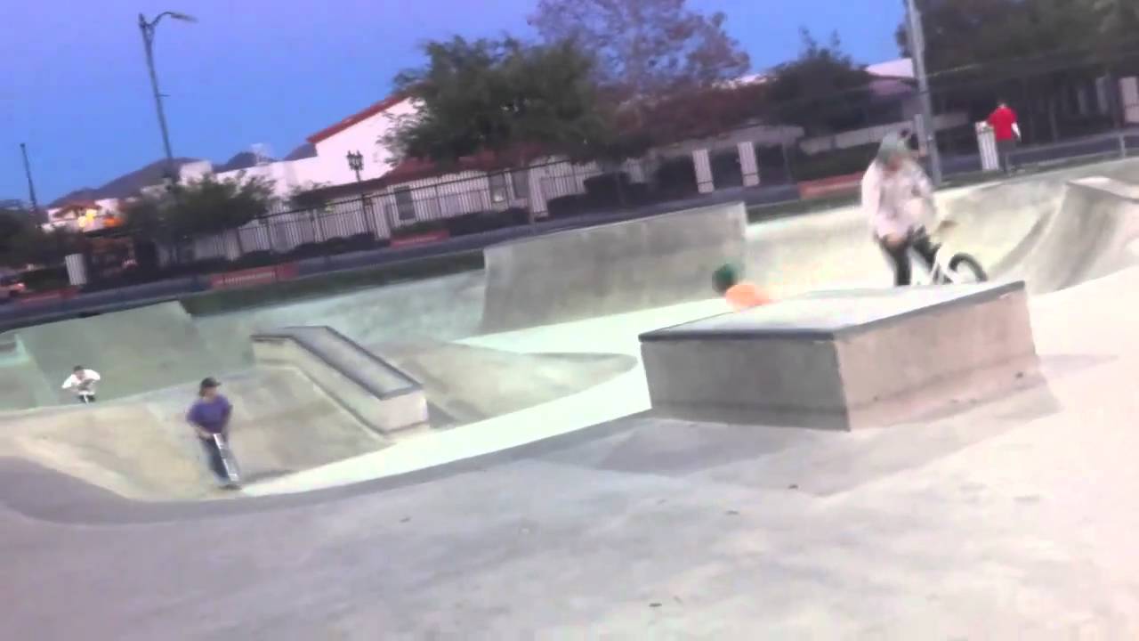 S.K.A.T.E in poway skate park - YouTube