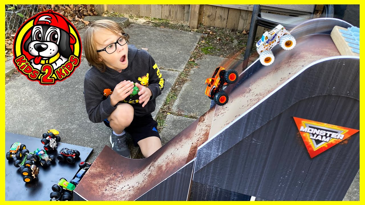 SUPER MEGA Flip Ramp Downhill Monster Truck Race & GIVEAWAY - YouTube