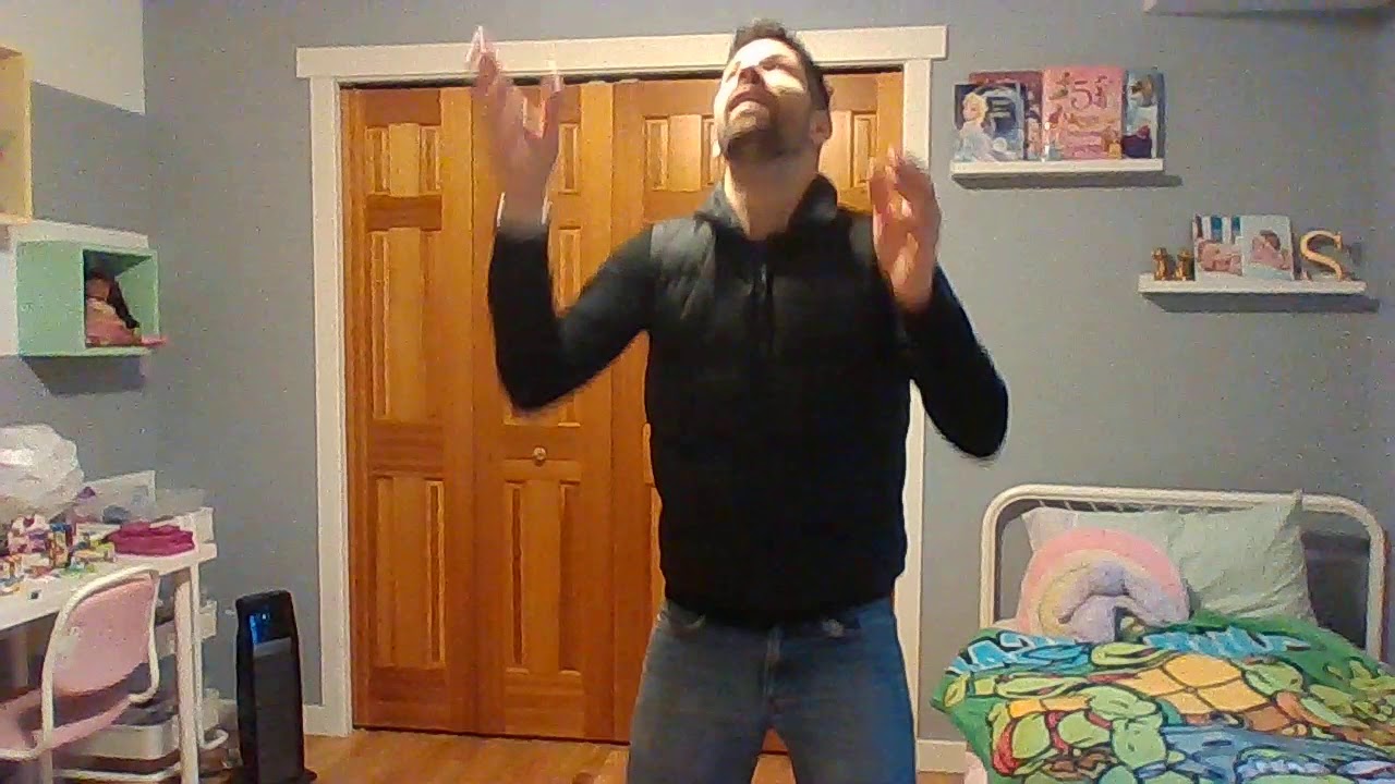 Toss, slap knees, catch - YouTube