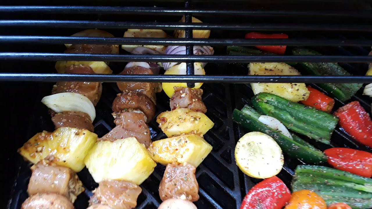 chilling and grillin 🍻 - YouTube