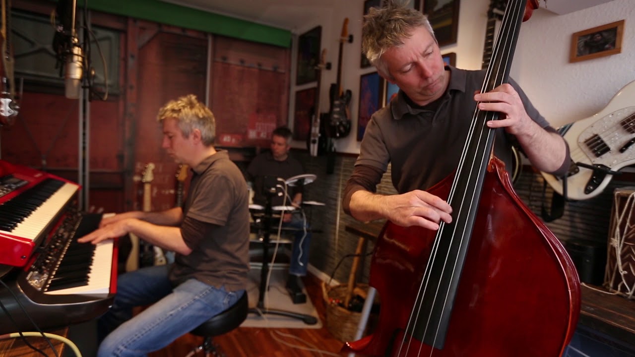 skids - more bass - YouTube