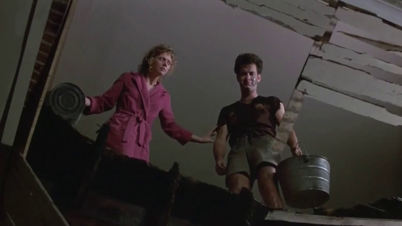 Tom Hanks loses the plot in 'The Money Pit' (1986) - YouTube