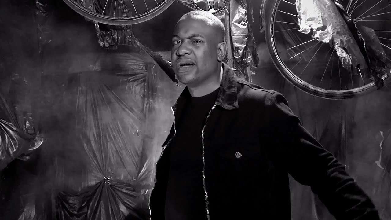 Kid MC - O Regresso De Quem Nunca Foi (Vídeo Oficial) - YouTube