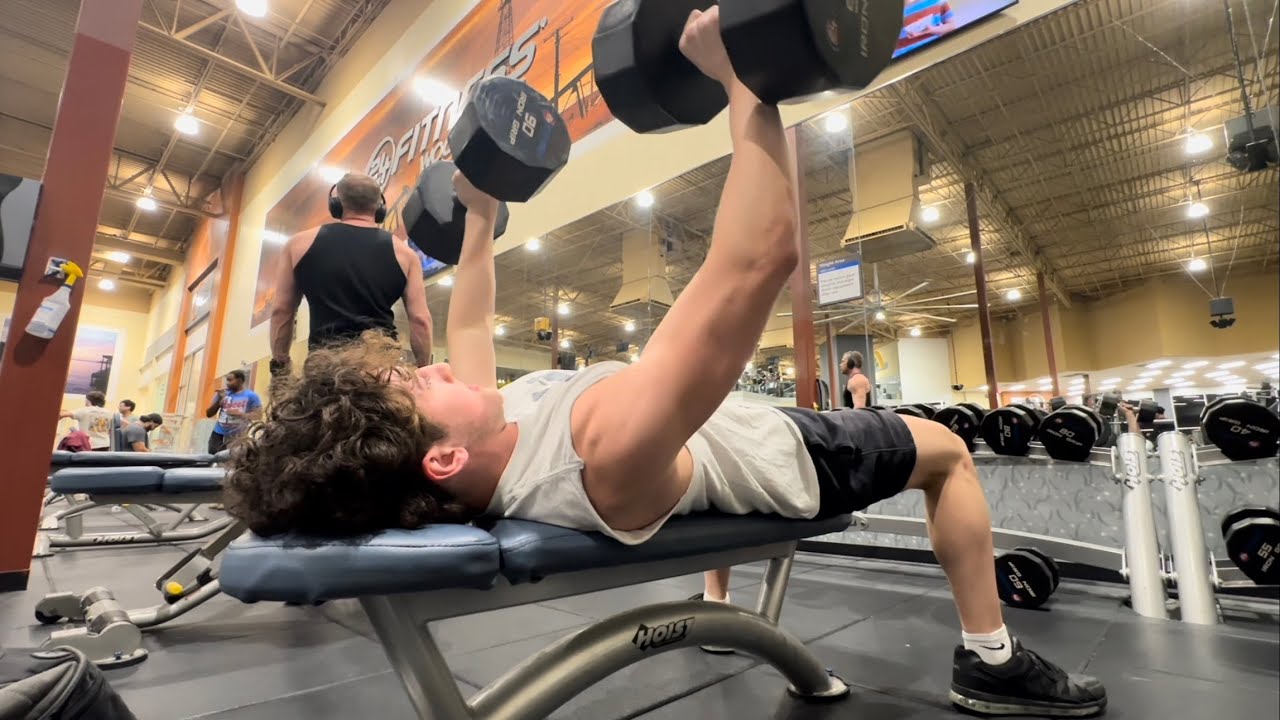 Day 45 Chest and Tri - YouTube