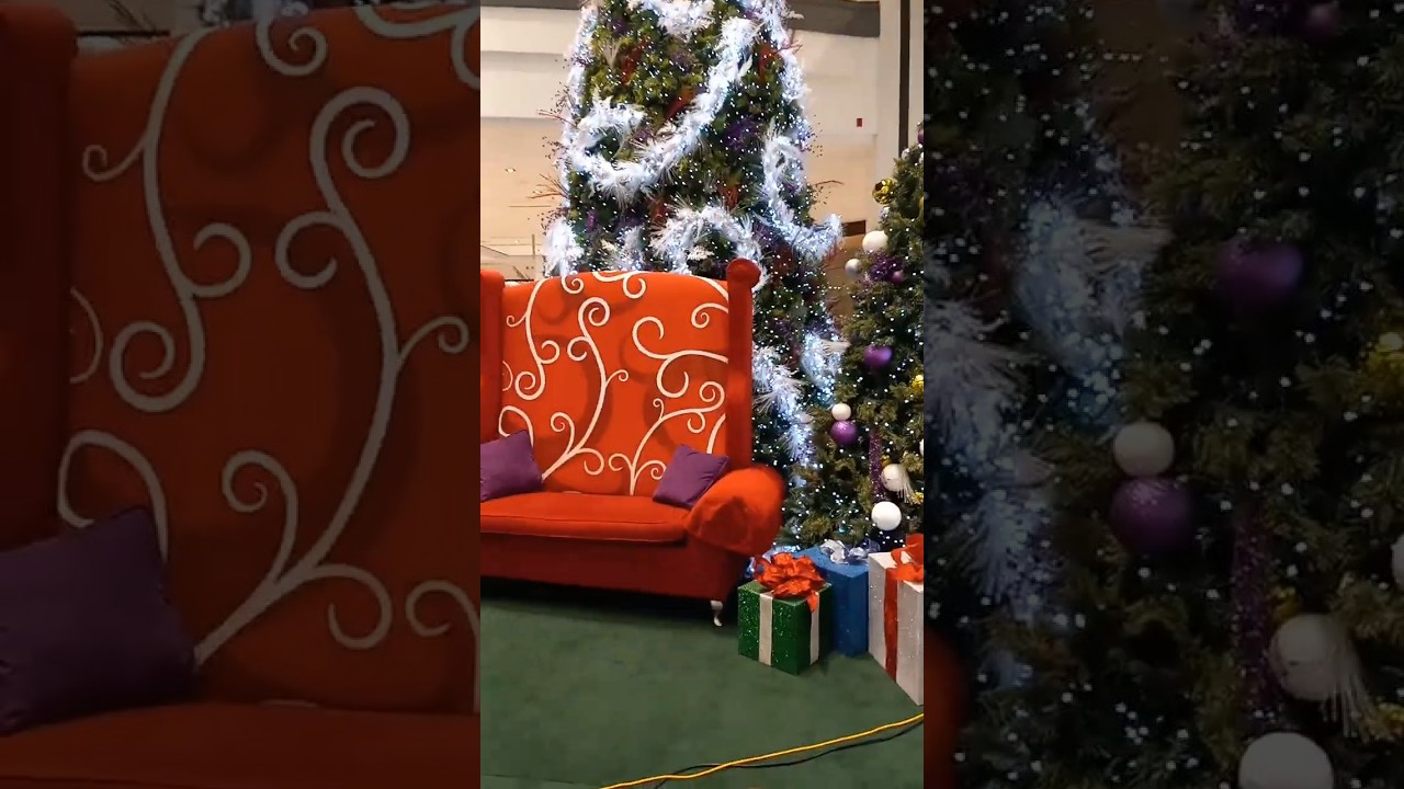 Christmas Decorations - BIG RED SANTA'S Chair! | Christmas at the Mall ...