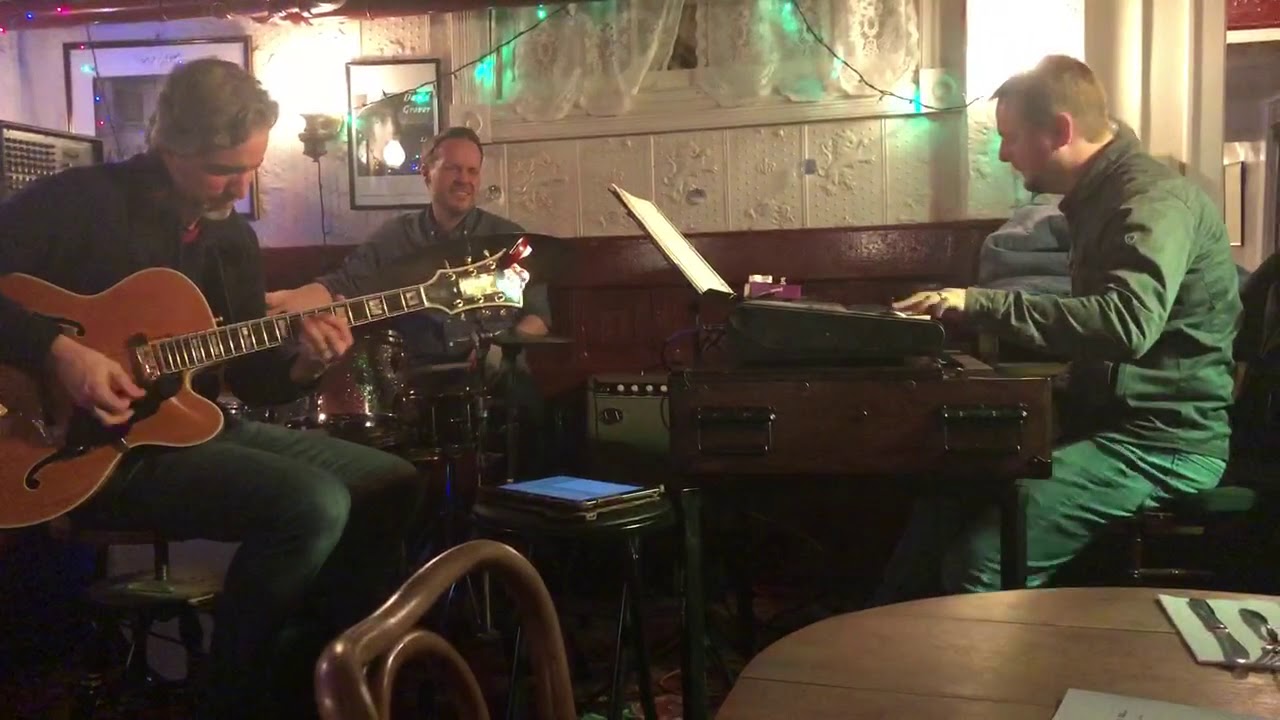 Jason Ennis Trio - Lion's Den 1-15-20 - YouTube
