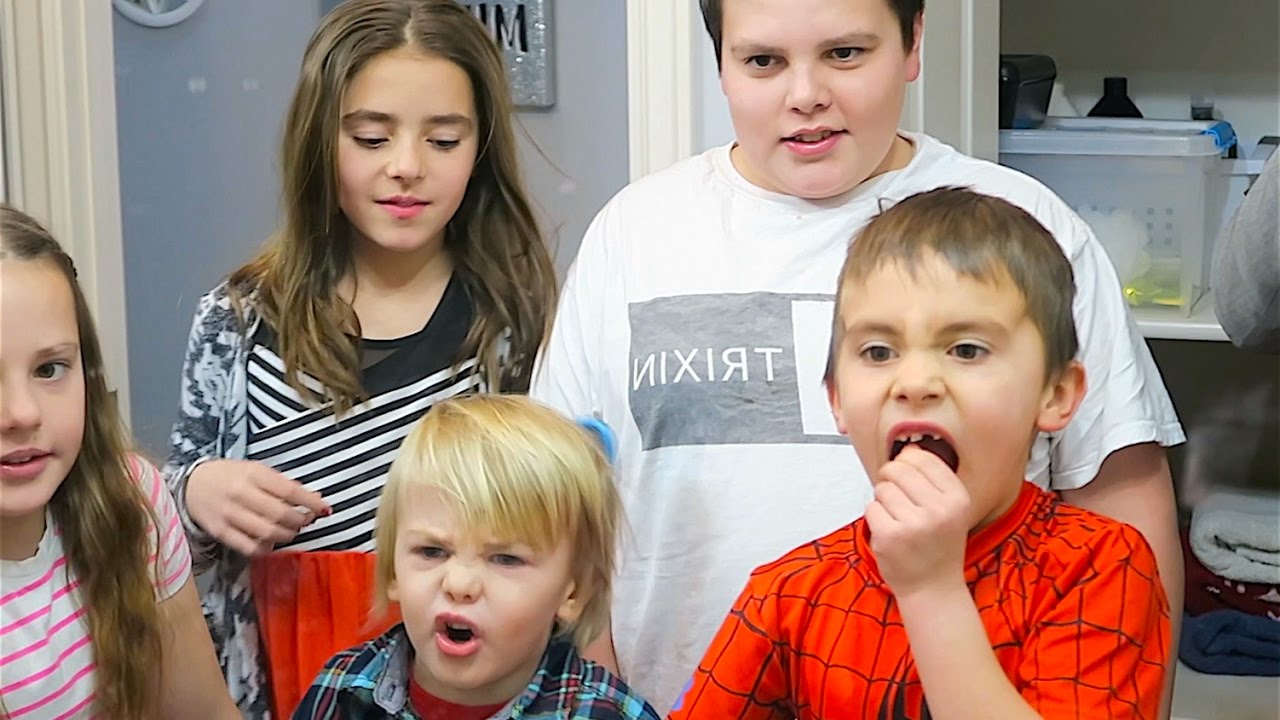 TEARiNG OUT TEETH TEAM! - YouTube