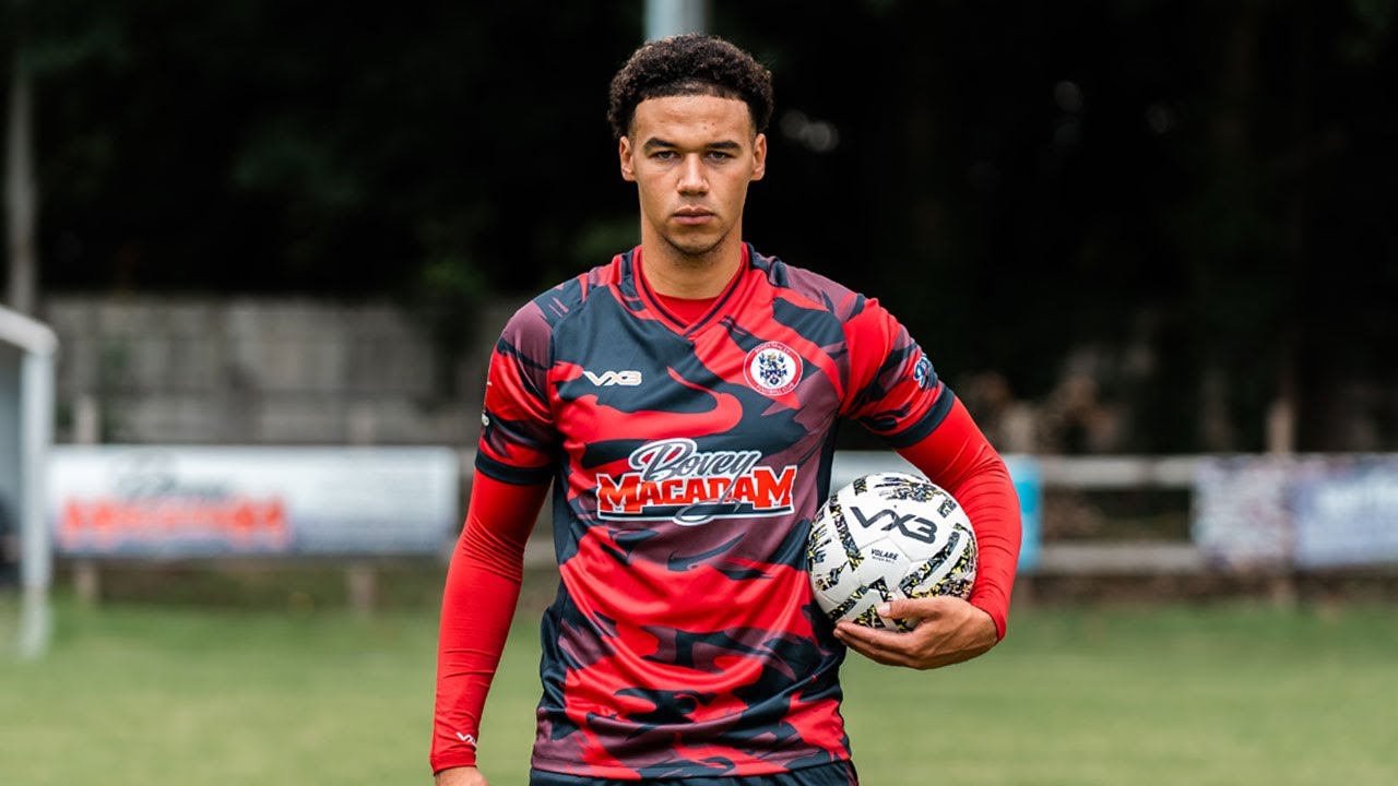 VX3 Bespoke Football Kit - YouTube